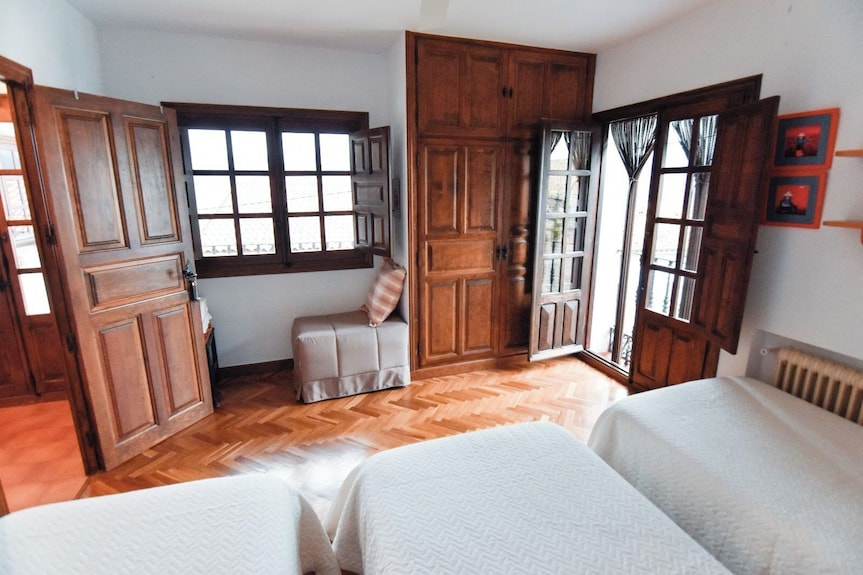 Buscas Una Escapada De Ensueño,casa Rural El Mirador Del Pico Apta Para Mascotas - Arenas de San Pedro