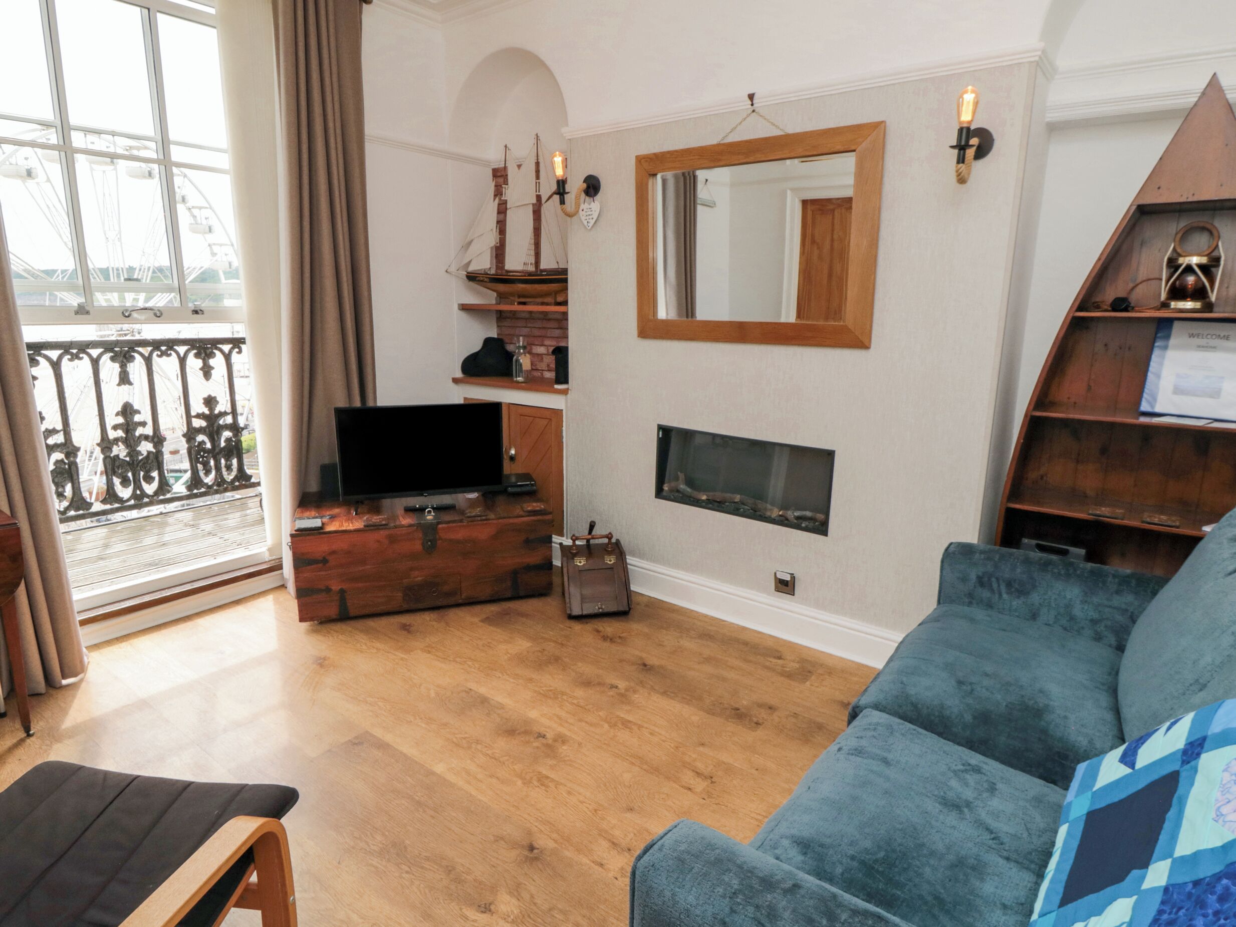 The Seahome, Romantic, Country Holiday Cottage In Scarborough - Scarborough