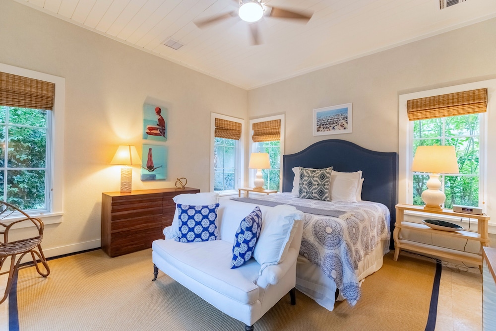 Villa Bougainvillea - Sandy Bank Bay Vacation Home St. Kitts ...