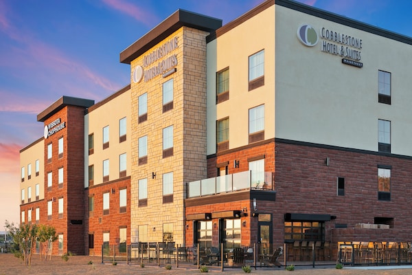 Cobblestone Hotel & Suites - Wickenburg - Wickenburg, AZ