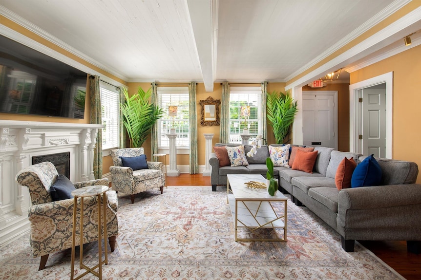 Historic Mansion In Old Town Key West With Private Pool - Sleeps 16! - Key West, FL