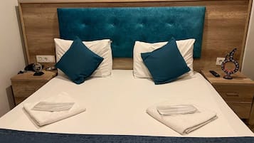 Cofre no quarto, secretária