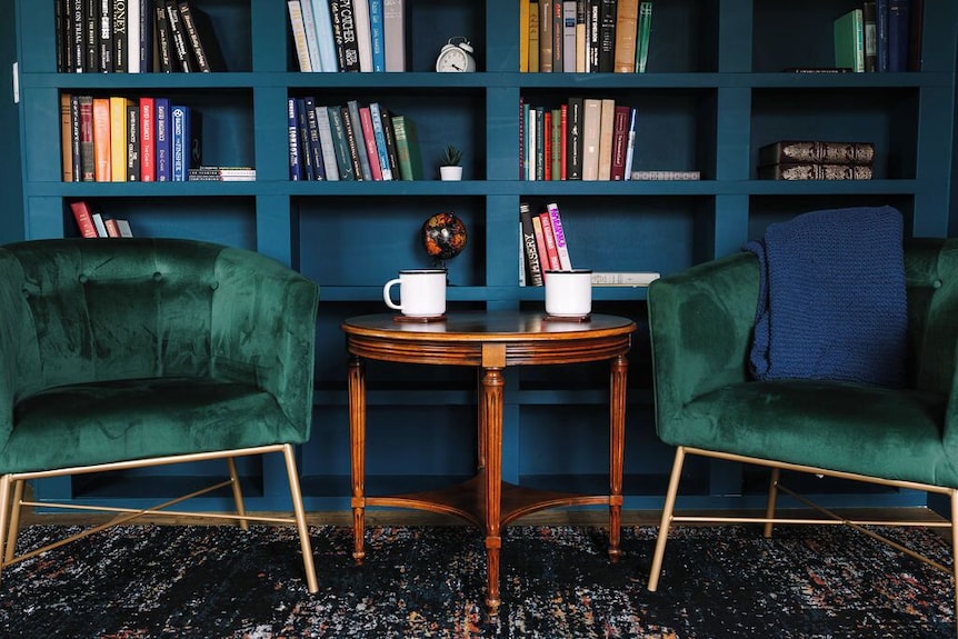 The Study - An Ode To Literature - 1 Bedroom Beautiful Home - Pasco, WA