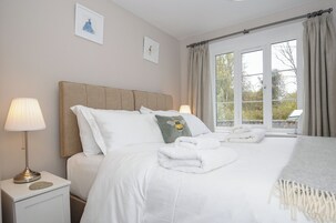 Casa de Campo | 2 quartos, com decoração personalizada, com mobília individualizada 