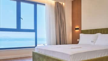 Dúplex Comfort, vista para o mar, em frente ao mar | Cofre no quarto, com decoração personalizada