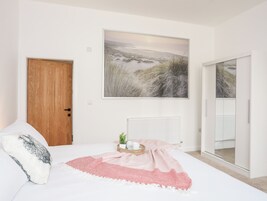 Casa de Campo | 3 quartos, com decoração personalizada, com mobília individualizada 