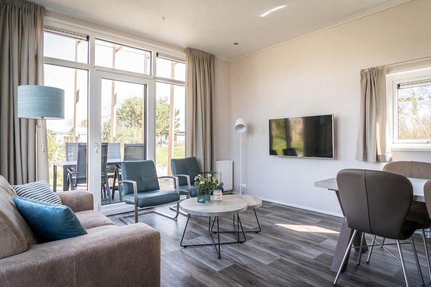 Modern Chalet With Dishwasher On Texel - Texel