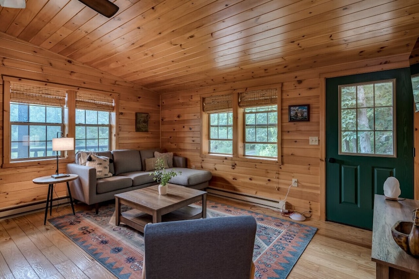 Private Cabin In The Woods-close To All Amenities - 克萊頓