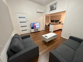 Apartamento Económico | Com decoração personalizada, com mobília individualizada 