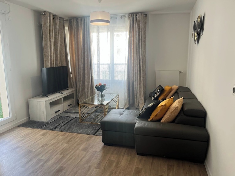 Appartement Neuf Avec 2 Chambres Au Coeur De La Ville - Aulnay-sous-Bois