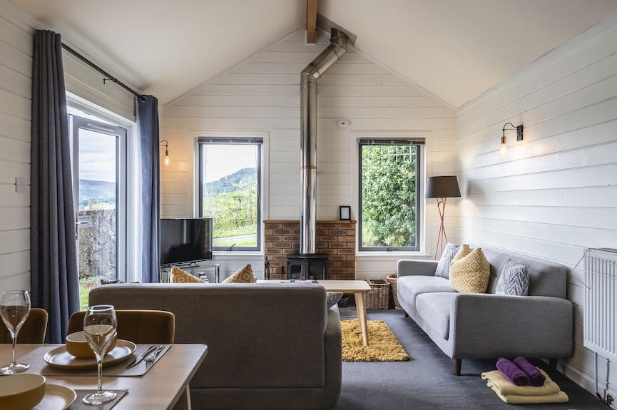 Premium 2 Bedroom Pet-friendly Lodge With Woodburner And Amazing Views Just Outside Pitlochry, Perth - Pitlochry