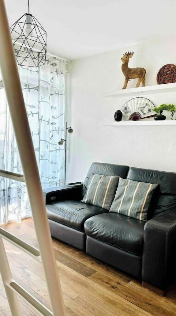 Charme Mystique De Chine - Canton de Vaud