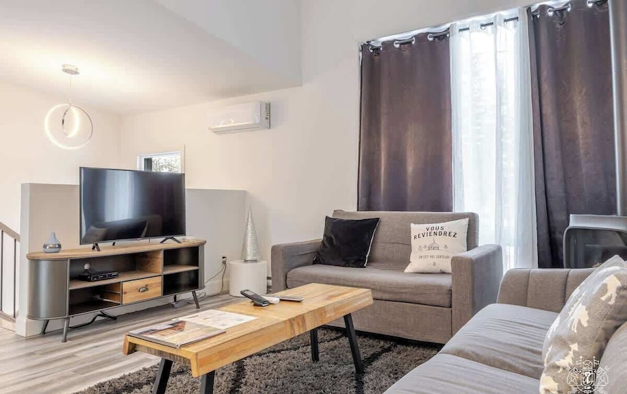 Aphrodite | Escapade En Famille | Spa & Piscine - Québec