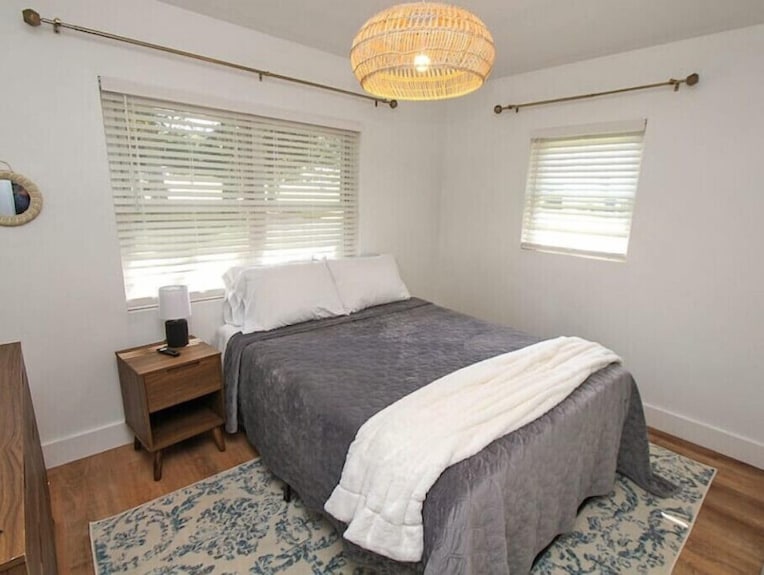 Charming And Cozy Cottage In Davidson, Nc - SEA LIFE Charlotte-Concord