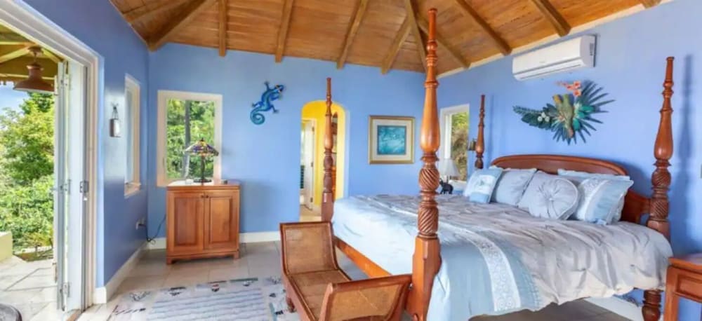 Blu Tortu- Tropical Paradise - Saint John