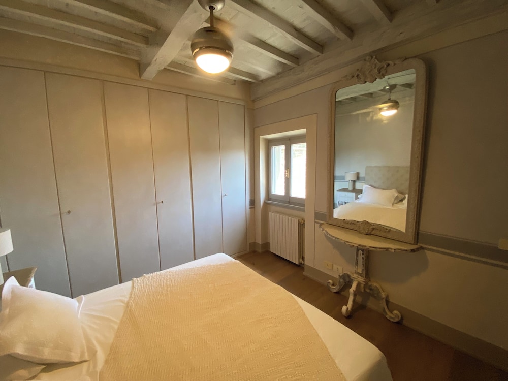 Stunning Town House Cortona, Tuscany. Private Courtyard & Rooftop Terrace - Cortona