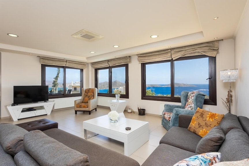 Villa Panorama - Cinq Chambres Villa, Couchages 12 - Elounda