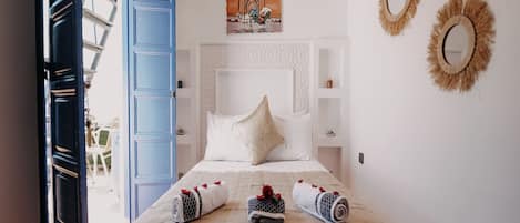 Quarto casal superior | Wi-Fi de cortesia, roupa de cama