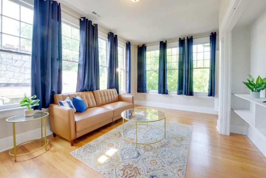 Historic 1925 Apt Near Downtown! - Raleigh