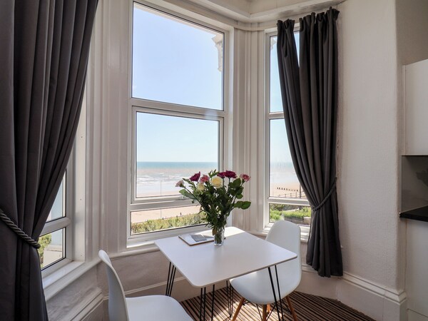 6 Beach View @ Beaconsfield House - Bridlington
