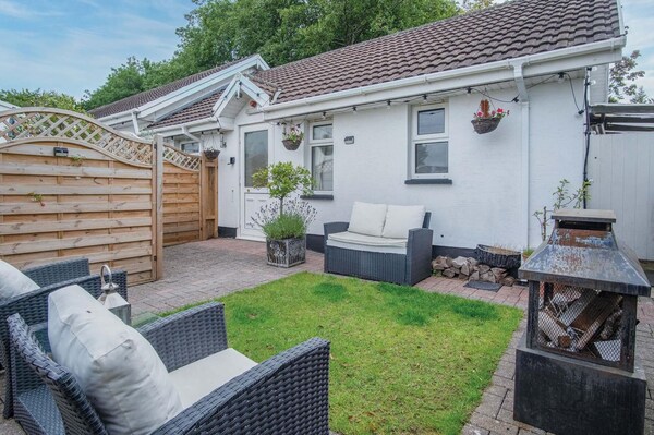 Rose Cottage - 3 Bed Cottage - New Hedges - Tenby - Tenby