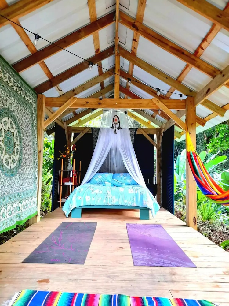 Secluded Healing Mountain Retreat @ Finca Remedio Eco Farm - Utuado