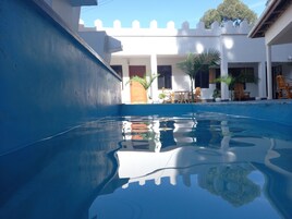 Piscina com cascata