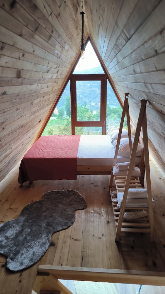 Is A Heavenly Corner Located In Kireçli Köyü, Arhavi District Of Artvin - Hopa