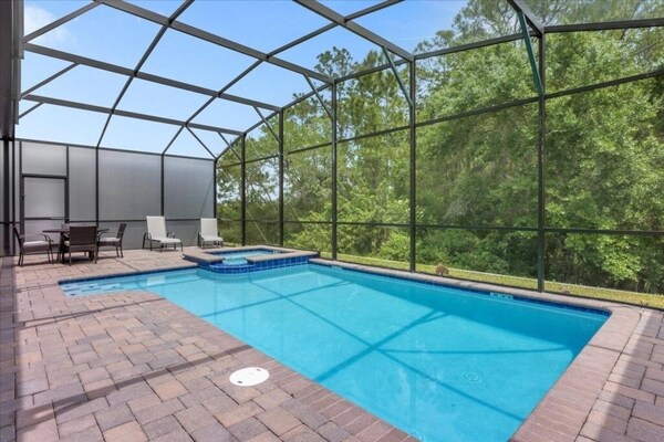 7 Bedrooms Storey Lake Resort Home - Kissimmee, FL