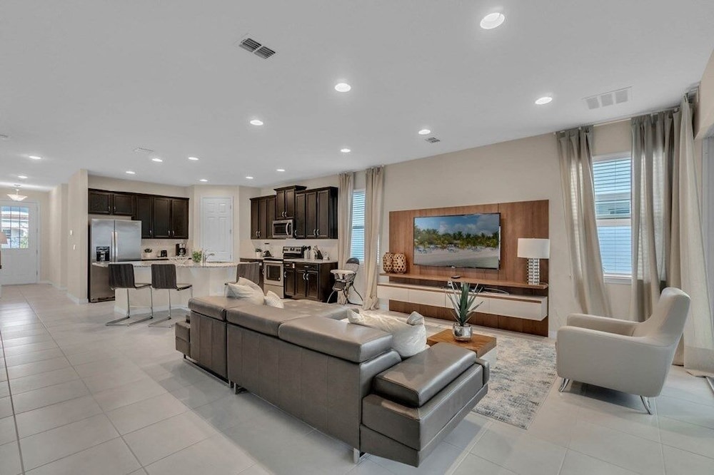 5 Bedrooms S / Solara Home By Redawning - Star Wars: Galaxy's Edge, Lake Buena Vista