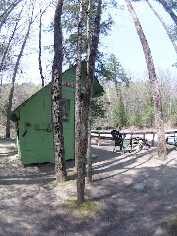 White Mountain Riverside Lean To/tent Site - New Hampshire (State)