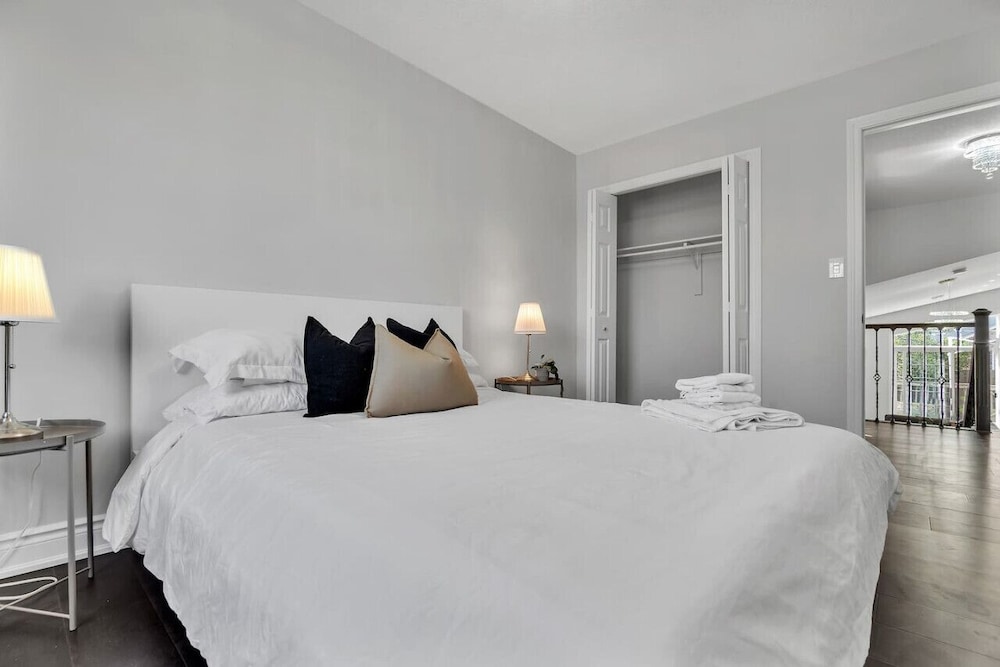 *High-ceiling* Home & *Relaxing Patio* In Waterloo - Waterloo, Ontàrio, Canadà