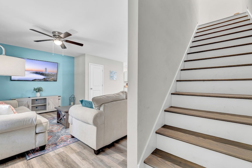 Location! 0.6 Milles To Uncw, 4.5 Miles To Beach | Pets | Grill | Games - Wilmington, NC