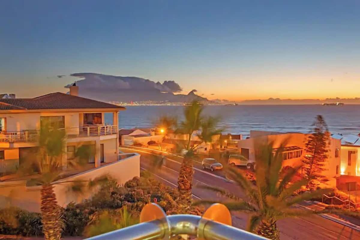 Villa de Luxo | 5 quartos, cofre no quarto, com mobília individualizada, secretária