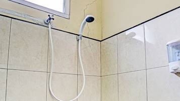 Quarto casal | Banheiro | Chuveiro, toalhas de banho
