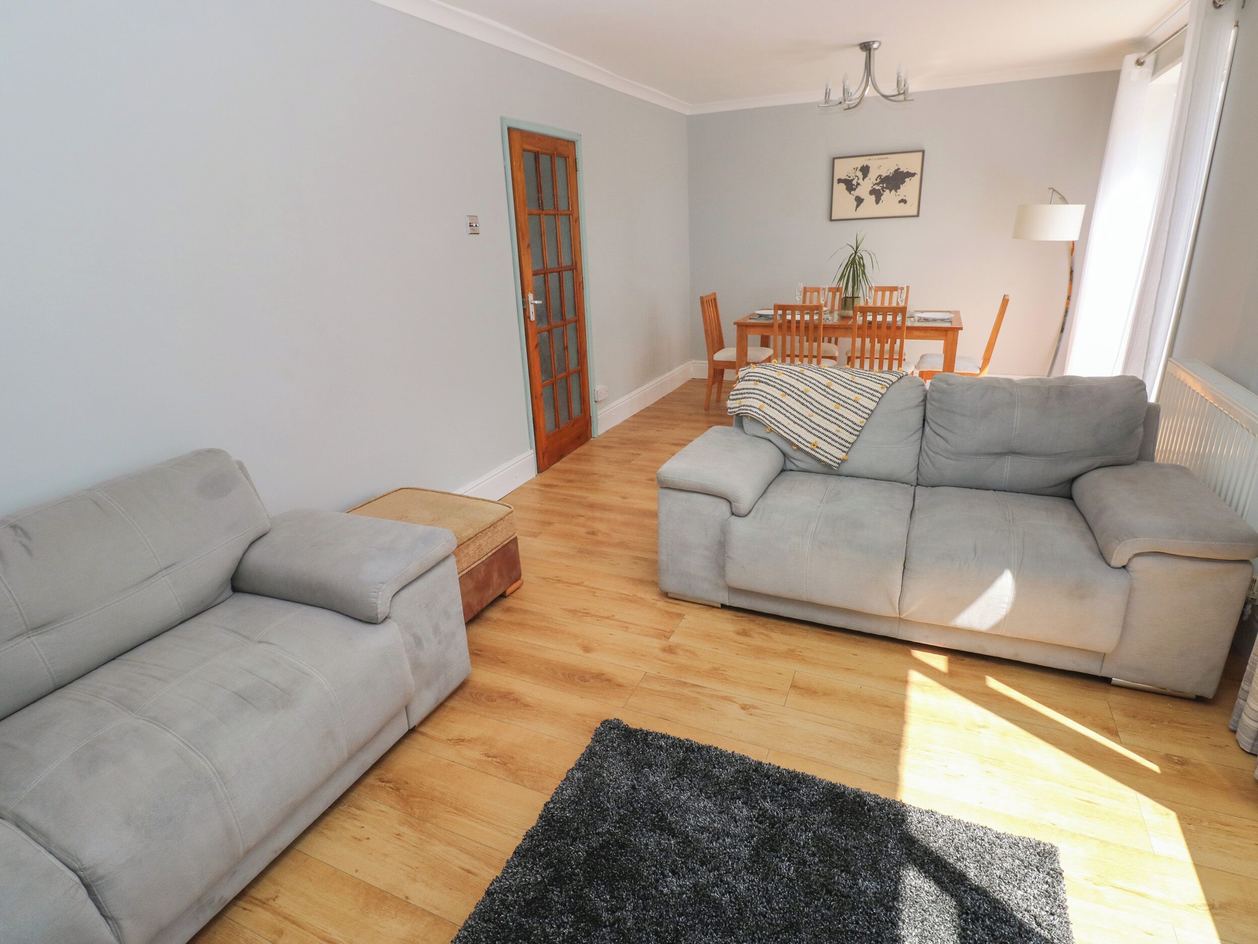 Afan House, Pet Friendly, With Hot Tub In Pontrhydyfen - Port Talbot