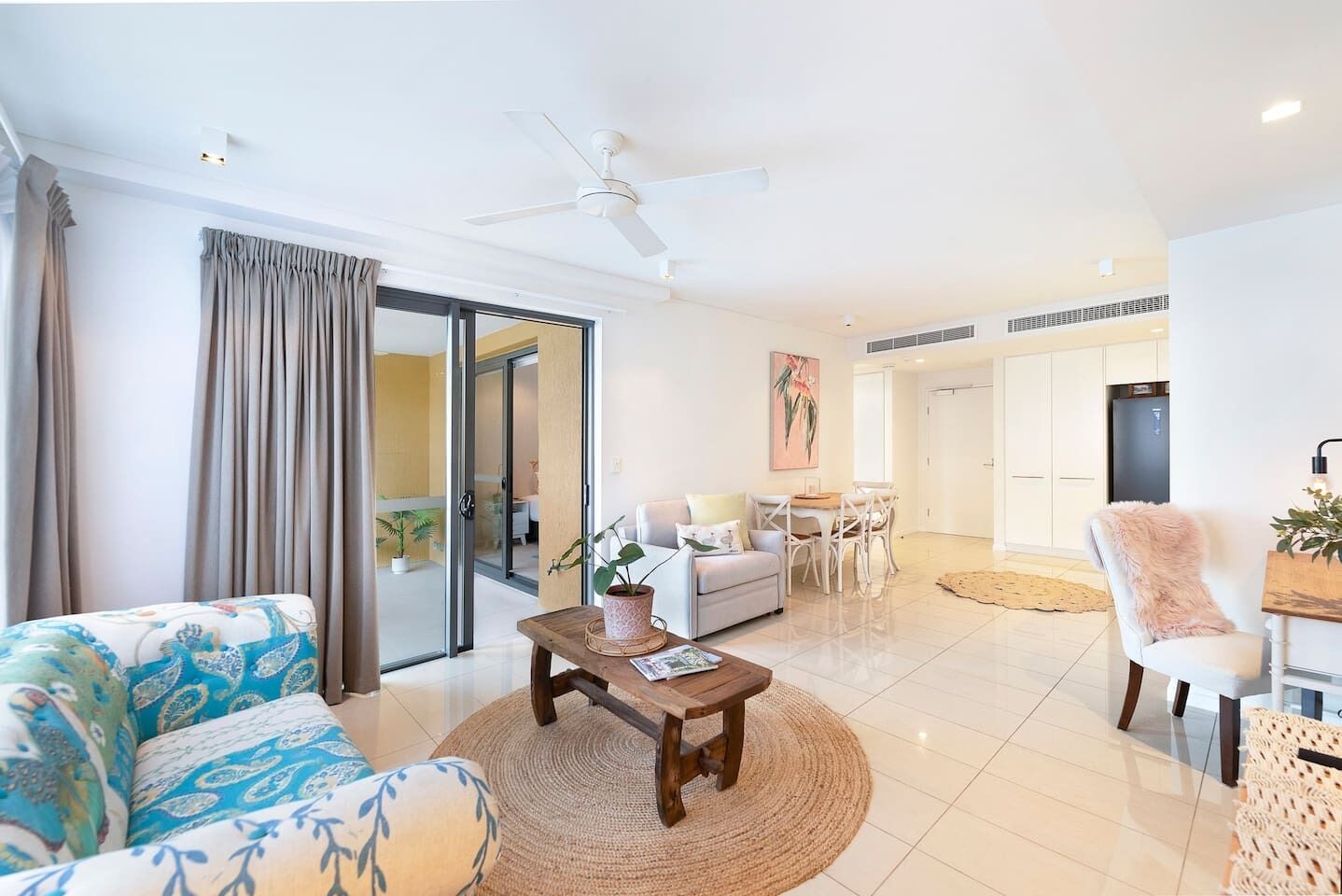 The Salty Lagoon A Vibrant Retreat By The Water - Darwin