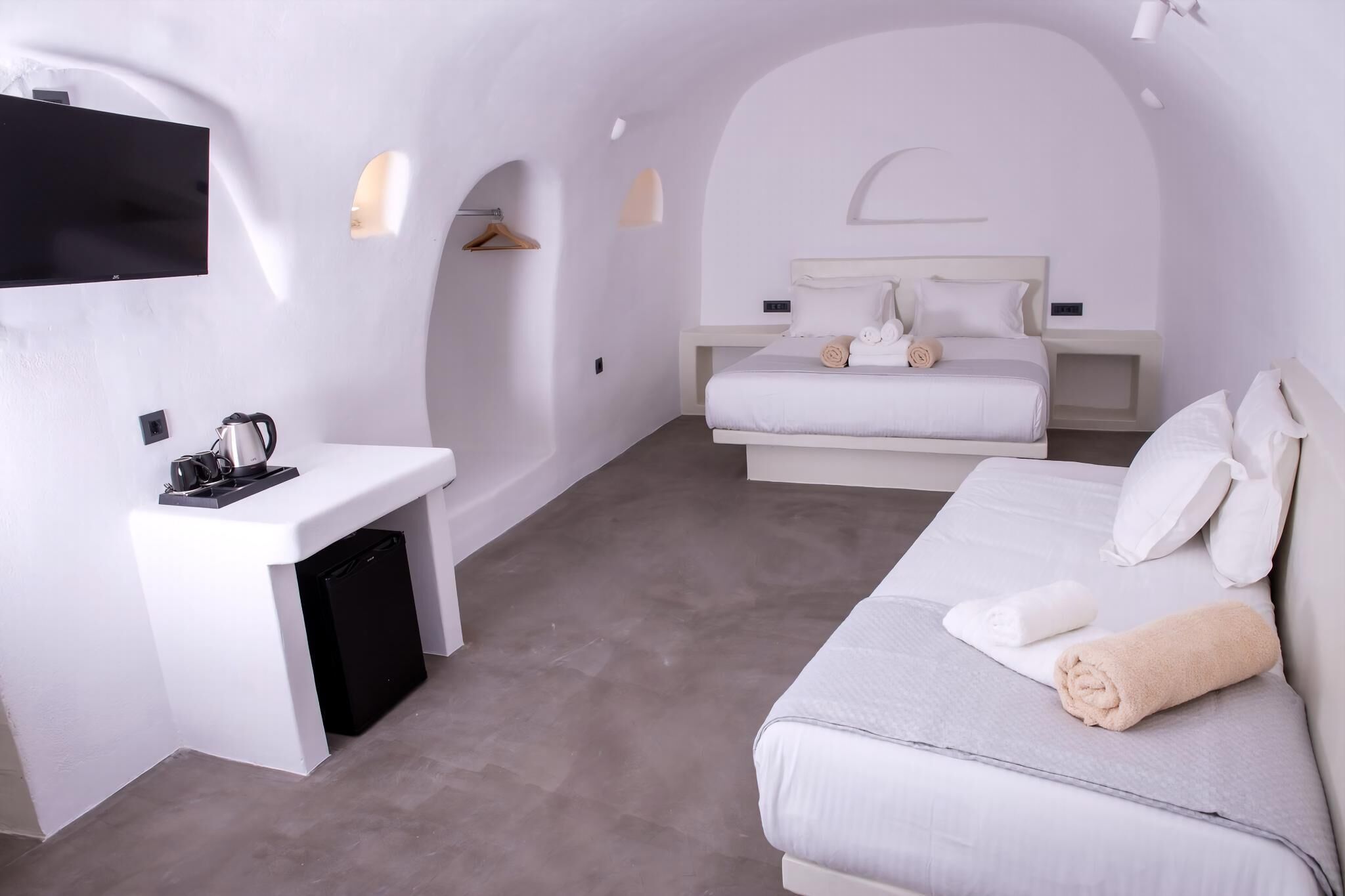 Magical Santorini Villa | 1 Bedroom | Cave Suite | Beautiful Sea Views - Oia