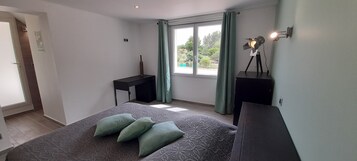 Quarto | Roupa de alta qualidade, camas de colchão viscoelástico