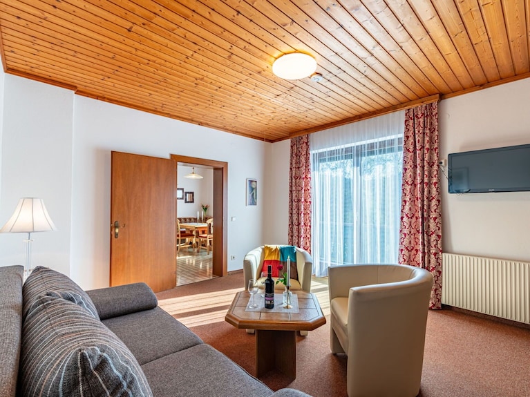 Agréable Appartement Pour 4 Personnes Avec Wifi, Tv, Patio Et Animaux Admis - Klagenfurt