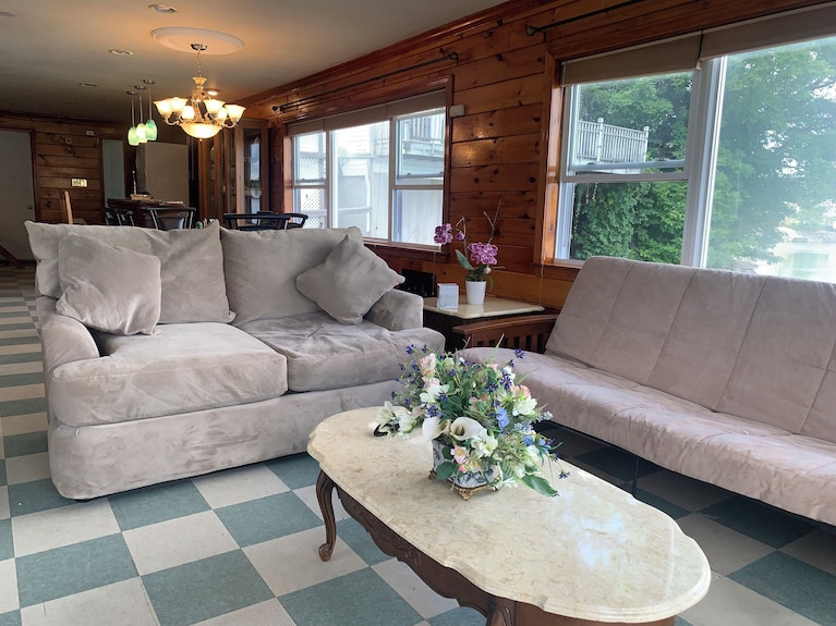 Large Beautiful Ocean Front Studio With Private Dock - Brunswick, ME