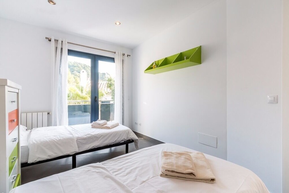 Family friendly nice Villa in the heart of the famous neighborhood of ...