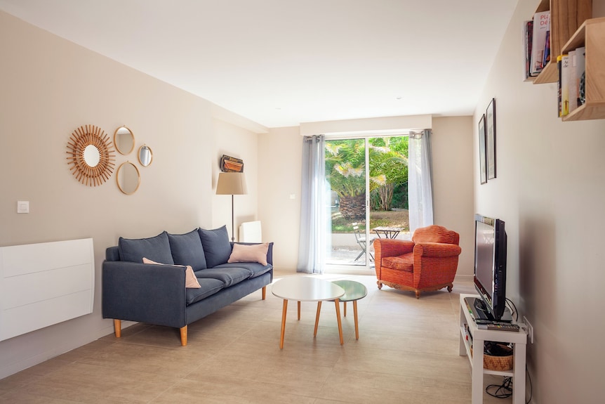 Apartment 'Cocon Avec Piscine Et Jardin' With Shared Pool, Private Terrace And Wi-fi - Marseille