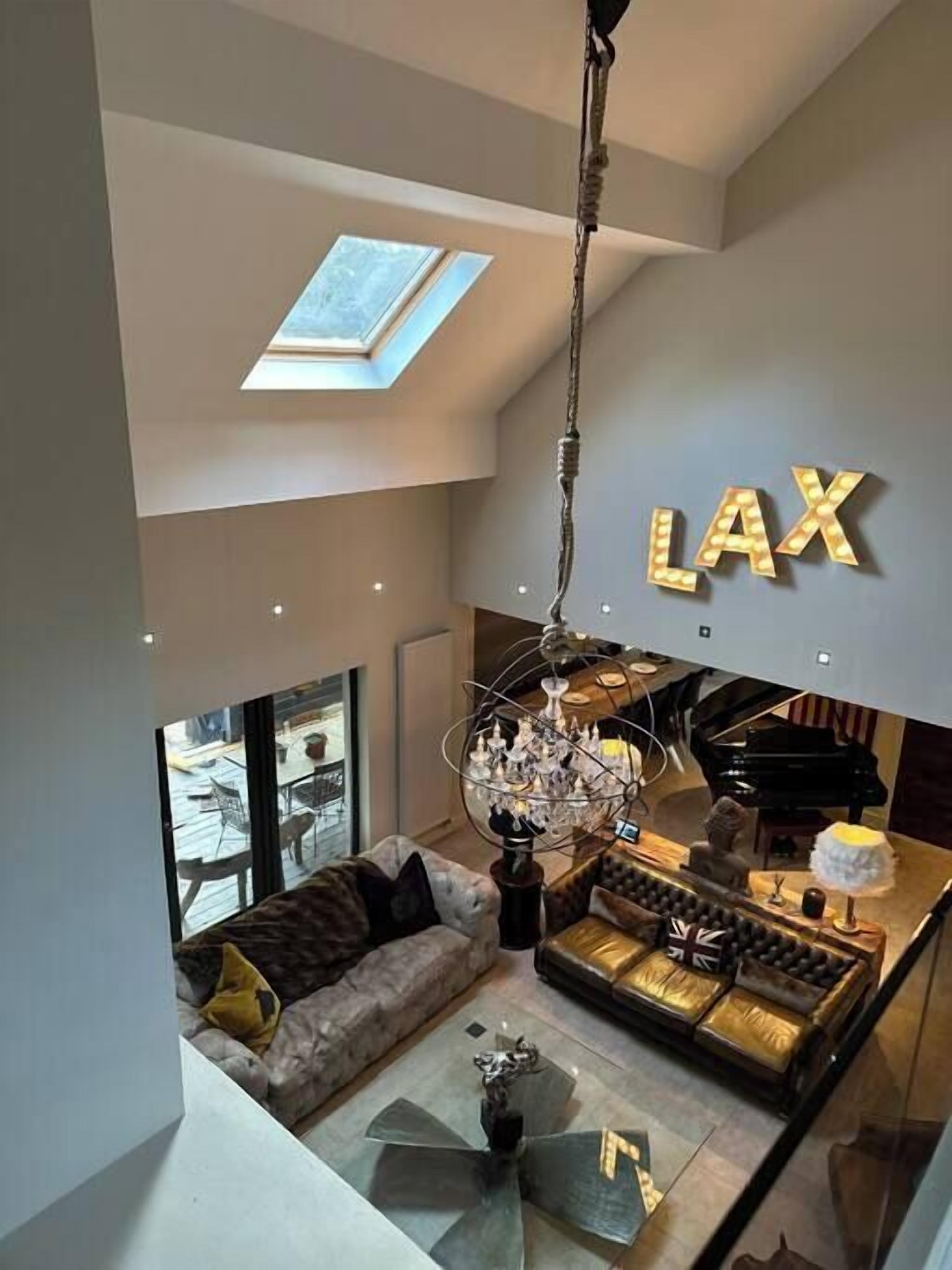 Private Riverside Country Retreat With Hot Tub & Pizza Oven - Bowness-on-Solway