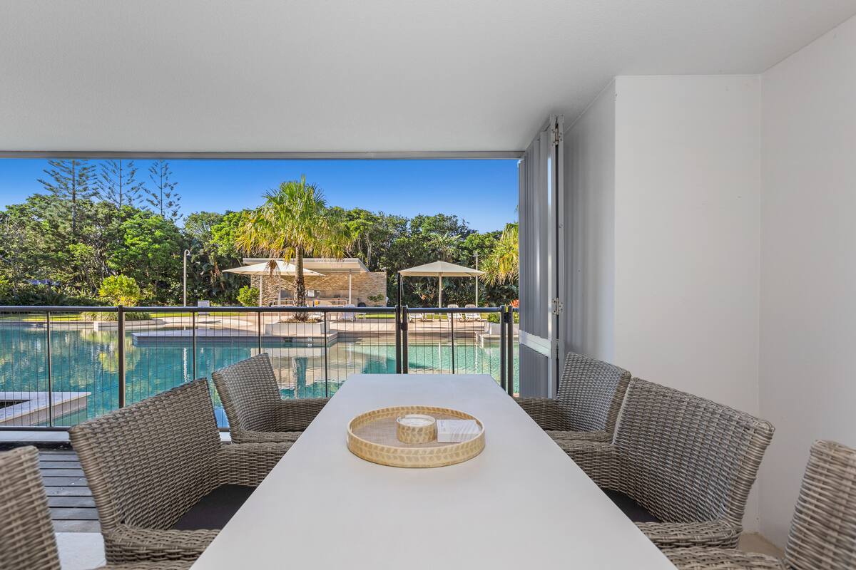 Apartamento Familiar, 3 quartos, acesso à piscina, vista para a lagoa | Vista do quarto