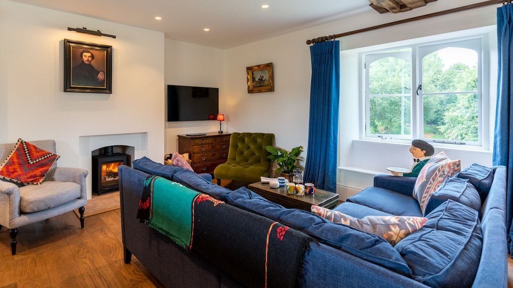 Lower Lodge Gatehouse At Kentchurch - Pet Friendly - Forest of Dean