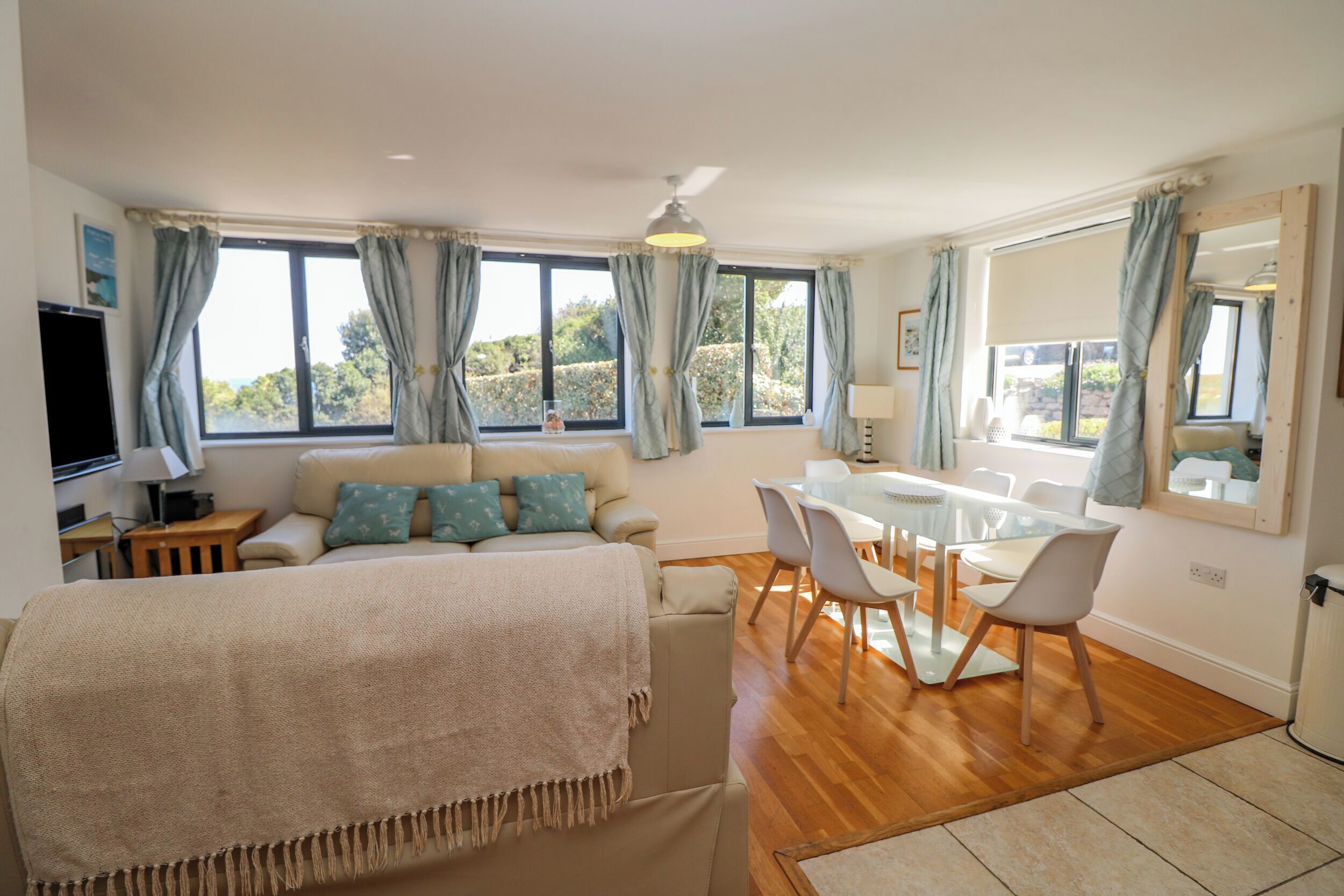 Beachcomber, Family Friendly, Character Holiday Cottage In Sennen - Sennen Cove