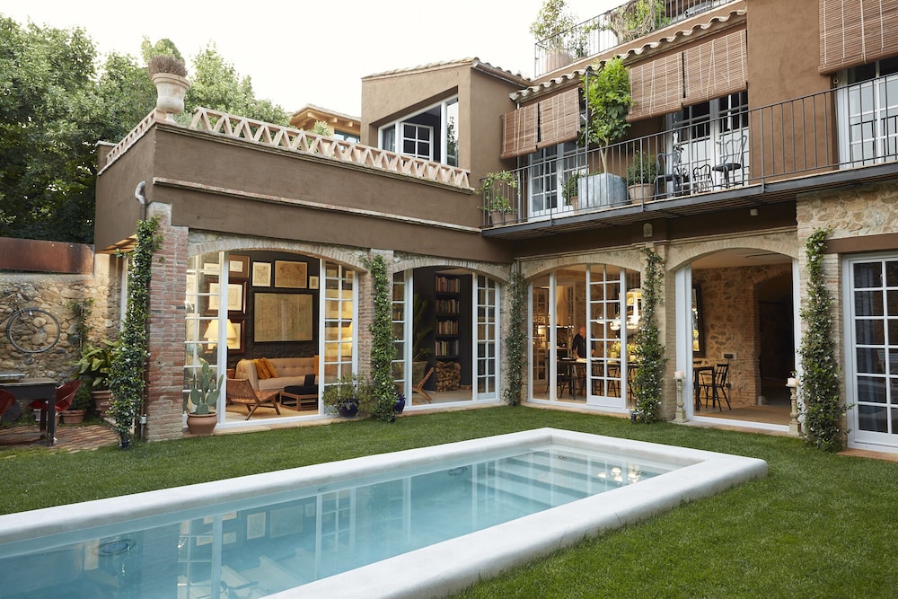 Llimona Suites - Catalonia