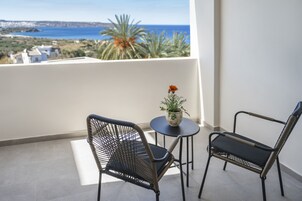 Apartamento, 2 quartos, vista para o mar | Quartos à prova de som, Wi-Fi de cortesia, roupa de cama