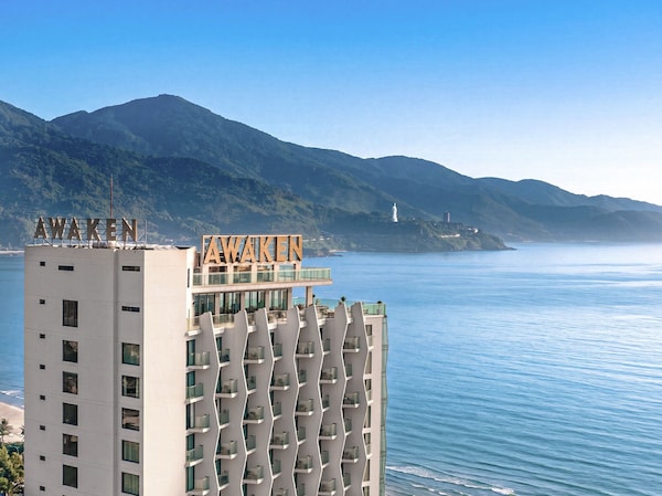 Awaken Danang Hotel - Đà Nẵng